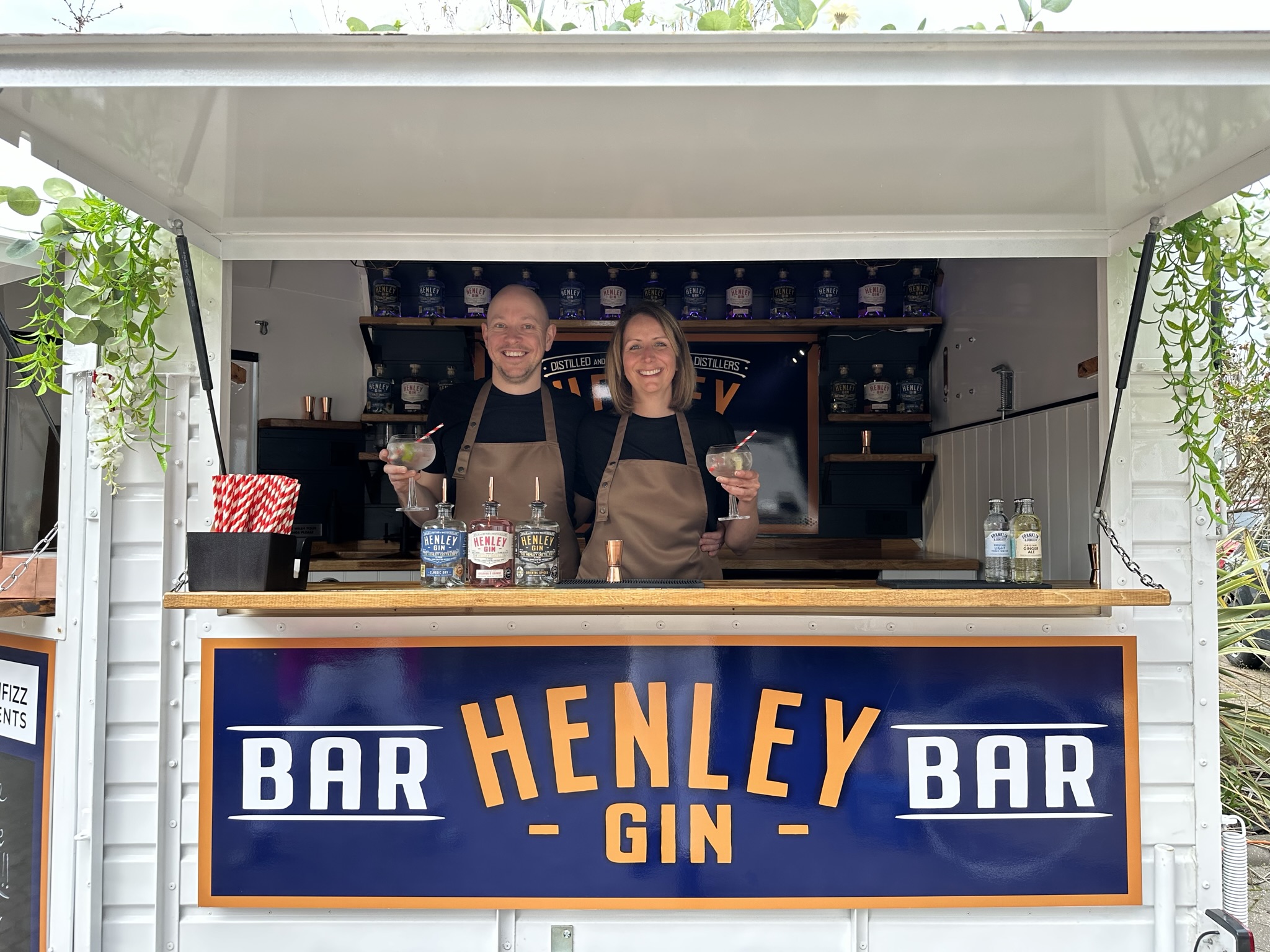 Starting Your Own Mobile Bar Business – Things to Know – GinFizz Events